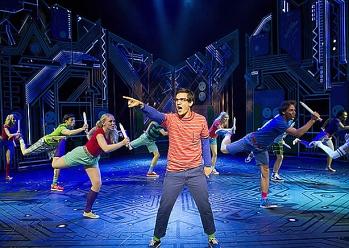 Review of Loserville at the Garrick Theatre